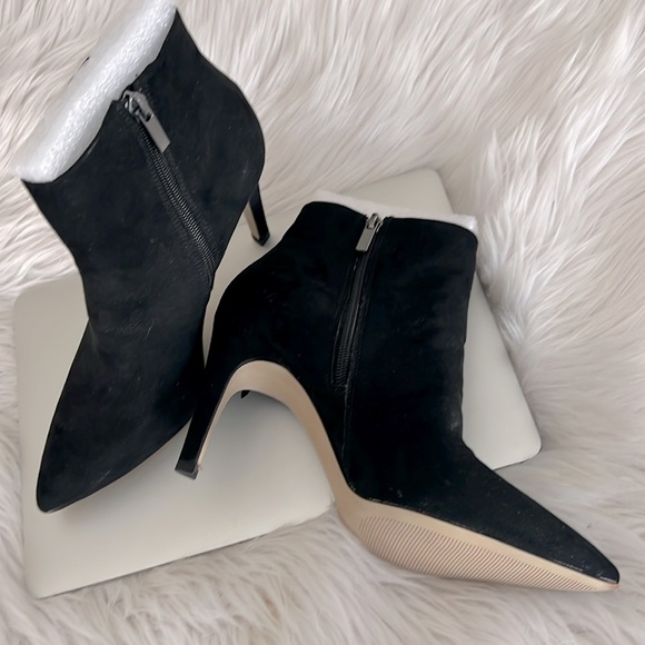 Design Lab Lord & Taylor | Shoes | Lord Taylor Design Lab Booties Size ...